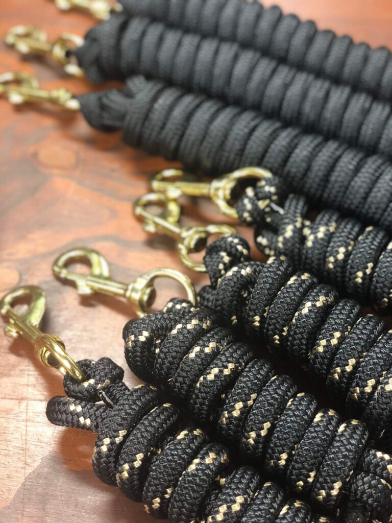Cattle Lead - 2m Black with Gold Fleck - Lanskeys Saddlery
